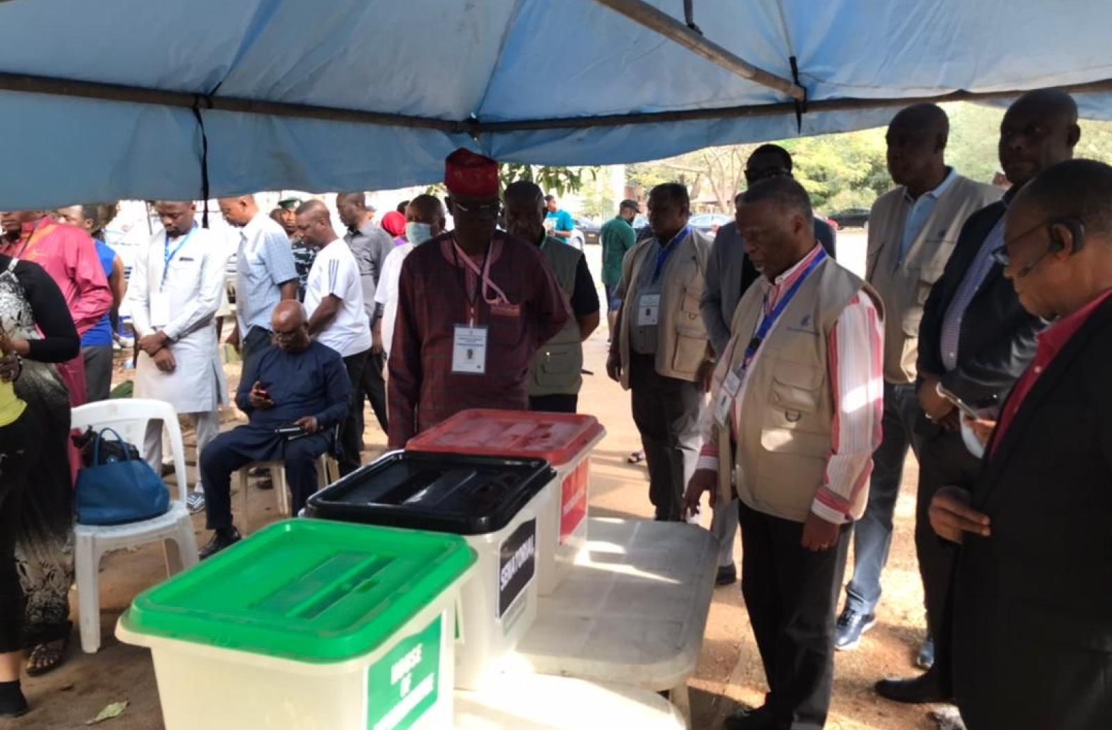 Commonwealth team observes voting on election day in Nigeria | Commonwealth